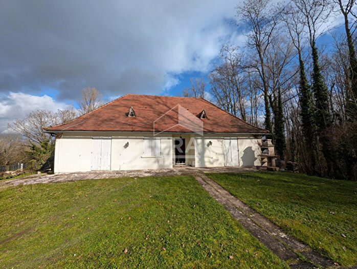 Maison à vendre - Saint-Front-de-Pradoux - 5 pièces - 3 chambres