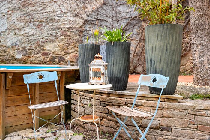 Maison à vendre - Gétigné - 9 pièces - 5 chambres