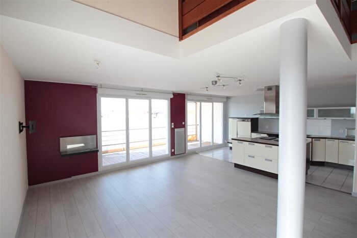 Appartement à louer - Saint-Nazaire, Centre-ville, Ville-Port, Petit Maroc - 4 pièces - 3 chambres