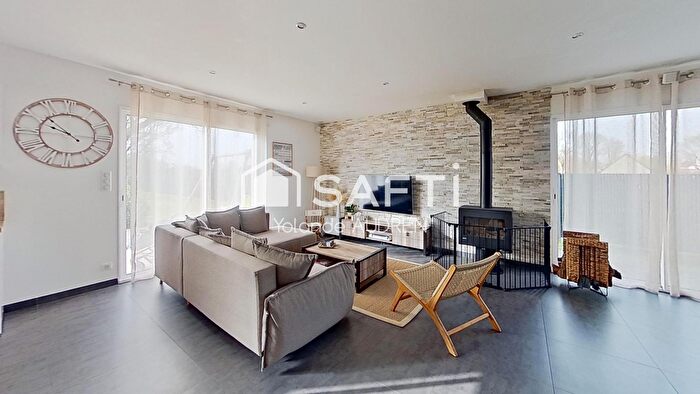 Maison à vendre - Saint-Lyphard - 5 pièces - 3 chambres