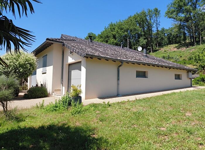 Maison 7 pièces à Vieillevie, à vendre