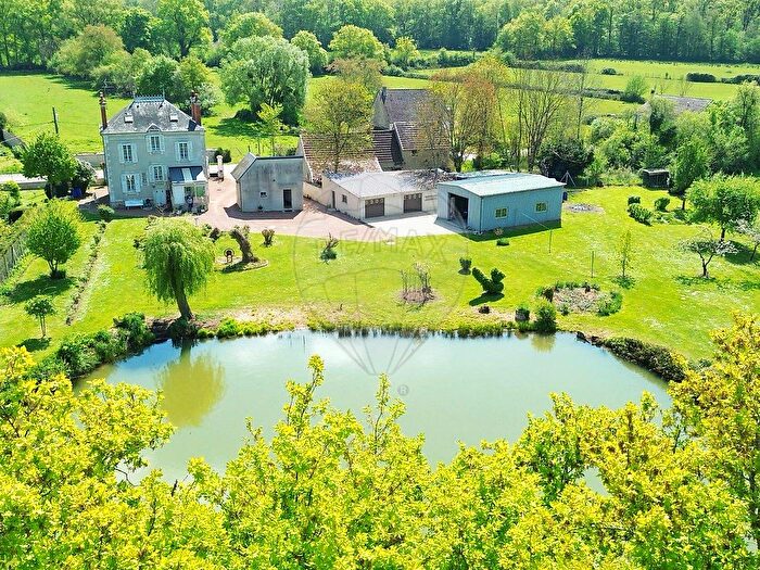 Cosne-Cours-sur-Loire : Maison 8 pièces à vendre