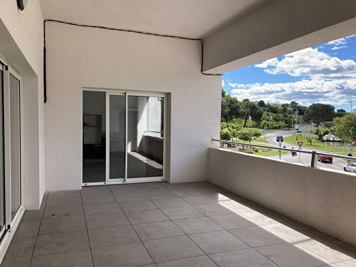 Appartement 4 pièces à Alès, à louer