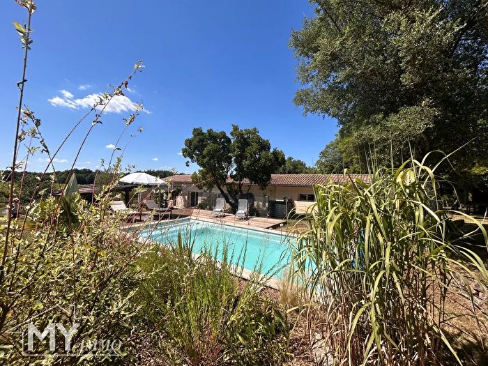 Maison à vendre - Soussac - 4 pièces - 3 chambres