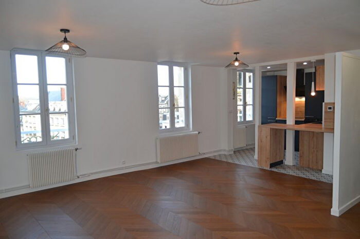 Appartement à vendre - Compiègne, Centre-ville - 4 pièces - 2 chambres