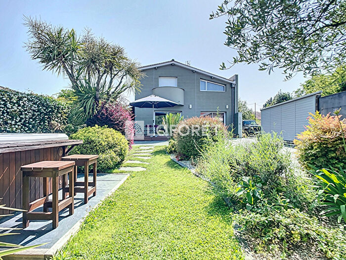 Maison à vendre - Le Haillan - 6 pièces - 4 chambres