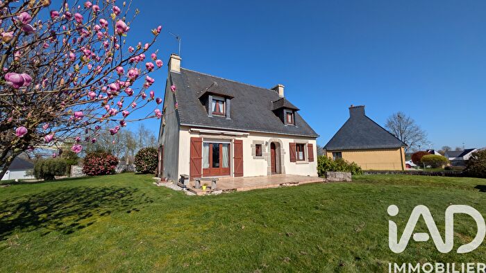 Maison à vendre - Saint-Allouestre - 6 pièces - 4 chambres