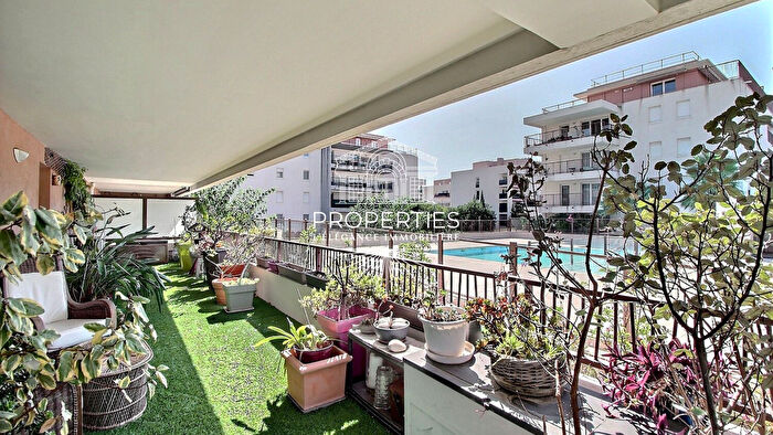 Appartement 3 pièces à vendre - Le Lavandou, Centre-ville, Plage du Lavandou, Pointe Pilon