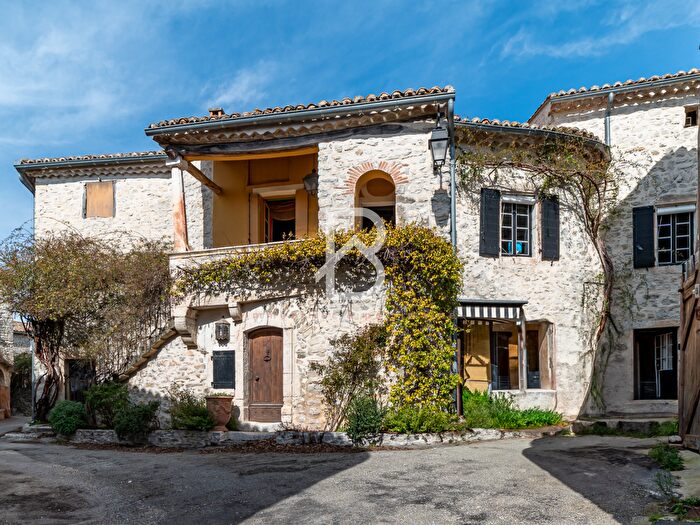 Maison à vendre - Uzès - 10 pièces - 5 chambres