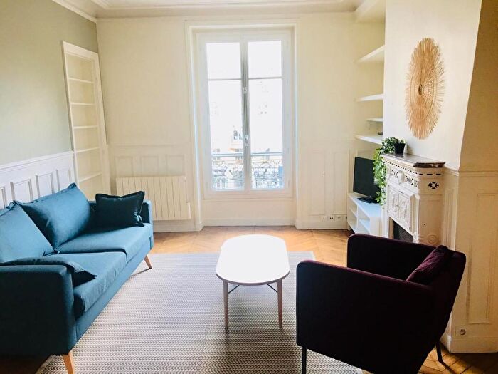 Appartement à louer - Paris e , Jules Joffrin - 3 pièces - 2 chambres