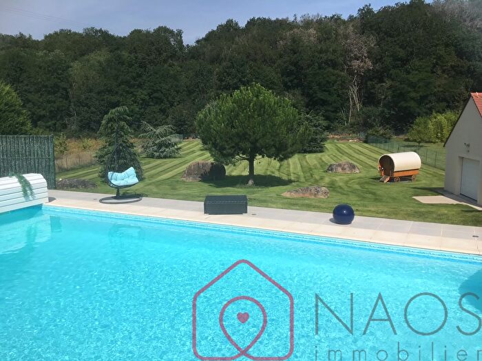 Maison à vendre - Saint-Pierre-lès-Nemours - 8 pièces - 6 chambres