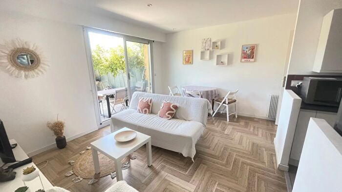 Nice, Pasteur - Appartement 2 pièces à louer
