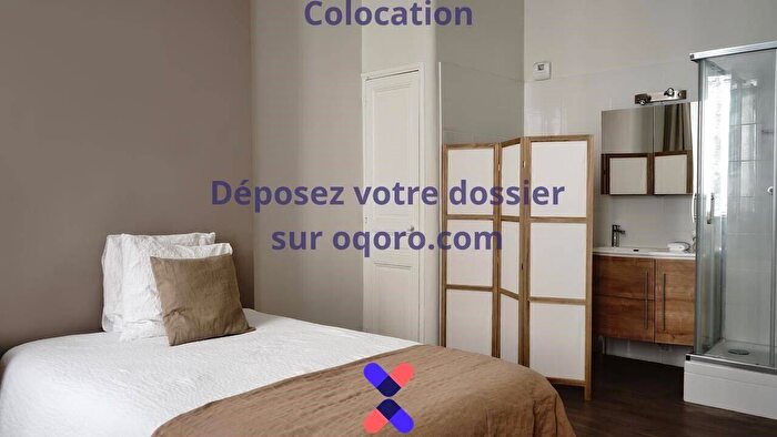 Appartement à louer - Notre Dame du Mont, Marseille ème arrondissement - 5 pièces - 4 chambres