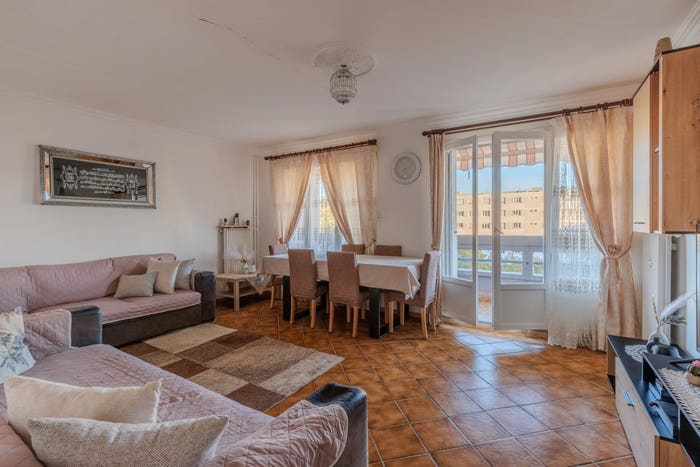 Vénissieux, Anatole France, Paul Langevin : Appartement 3 pièces à vendre