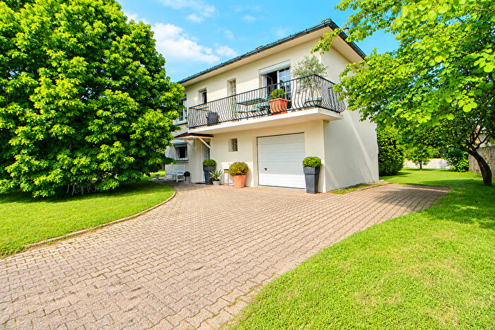 Maison 6 pièces à vendre à Pouilly-les-Nonains