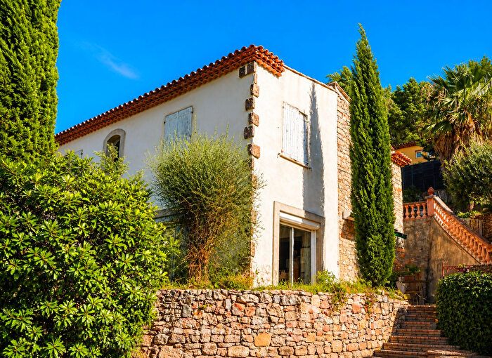 Hyères, Costebelle, Almanarre : Maison 6 pièces à vendre