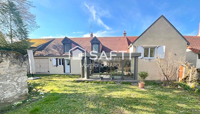 Mehun-sur-Yèvre : Maison 6 pièces à vendre