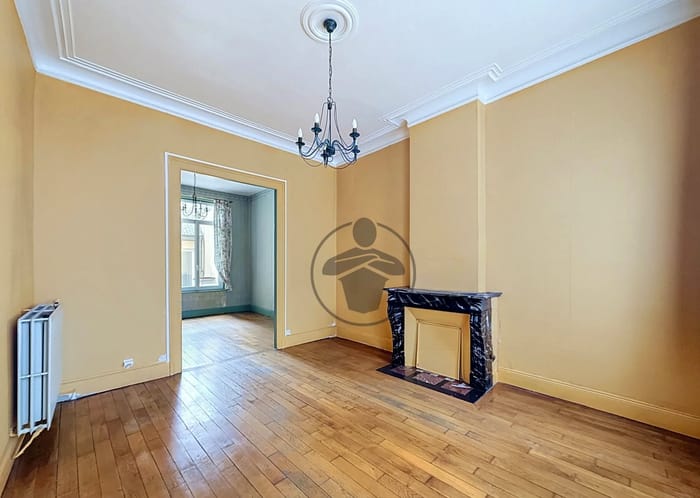 Maison 6 pièces à Saint-Quentin, Centre-ville, à vendre