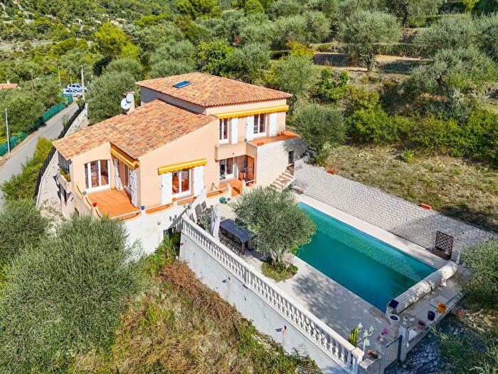 Maison à vendre - Drap - 4 pièces - 3 chambres