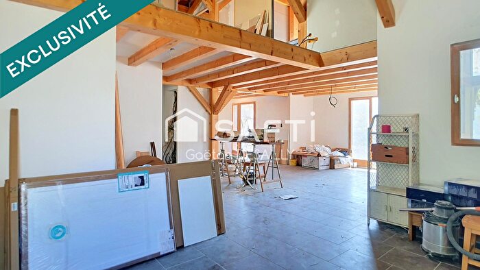 Maison 5 pièces à vendre à Les Chapelles