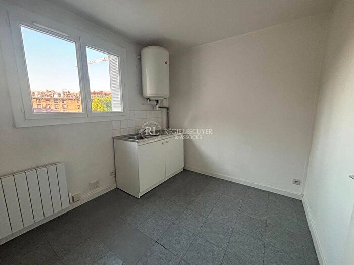 Appartement 2 pièces à Croix Luizet, Villeurbanne, à louer