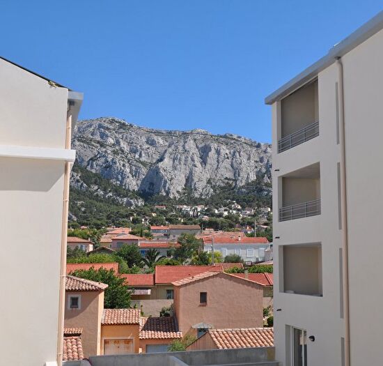 Appartement 1 pièce à louer à Marseille 8ème, Montredon