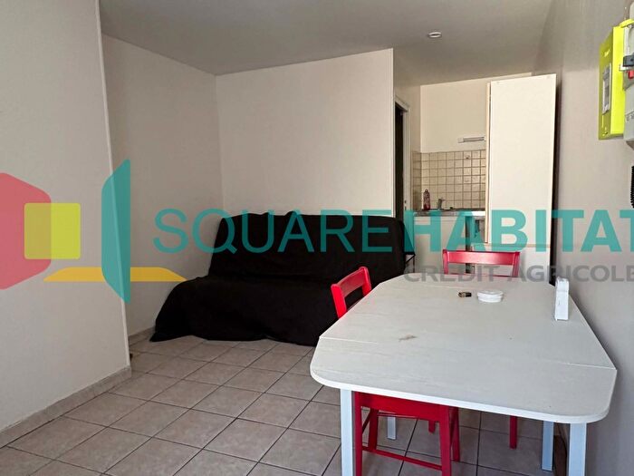 Bourges, Centre-ville, Charlet, Lahitolle, Pignoux, Sembat : Appartement 1 pièce à louer