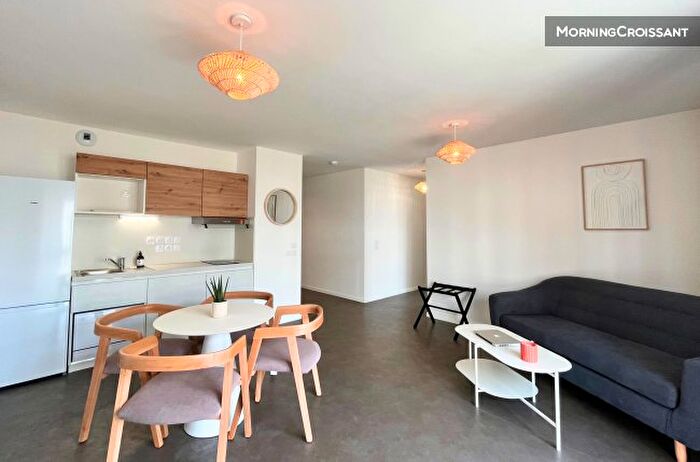 Appartement à louer - Villeneuve-dAscq, Pres, Flers Bourg, Château - 3 pièces - 2 chambres