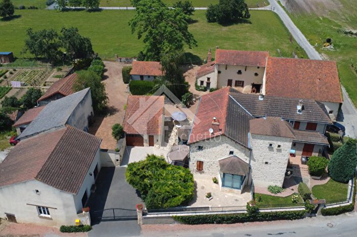 Maison à vendre - Saulcet - 8 pièces - 5 chambres