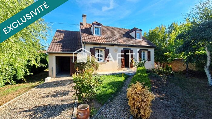 Saint-Amand-Montrond - Maison 6 pièces à vendre