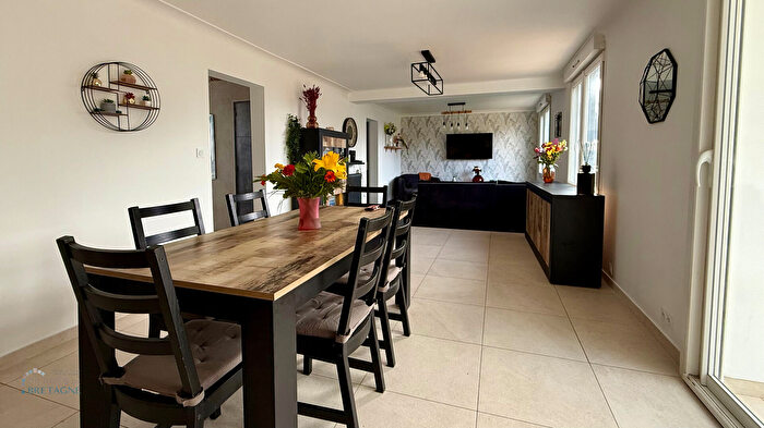 Maison à vendre - Guilers - 6 pièces - 4 chambres