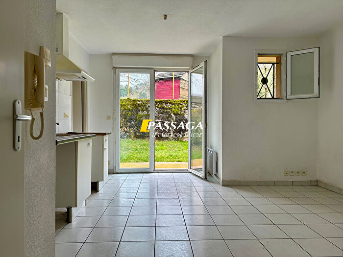 Appartement à vendre - Saint-Geniez-dOlt - 2 pièces - 1 chambre