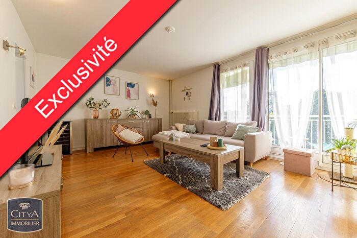 Appartement à vendre - Châteauroux, Belle-Isle, Les Rocheforts, Saint-Christophe, Vaugirard - 4 pièces - 2 chambres