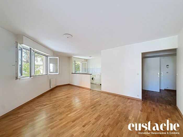 Appartement 2 pièces à vendre à Paris 20ème, Gambetta