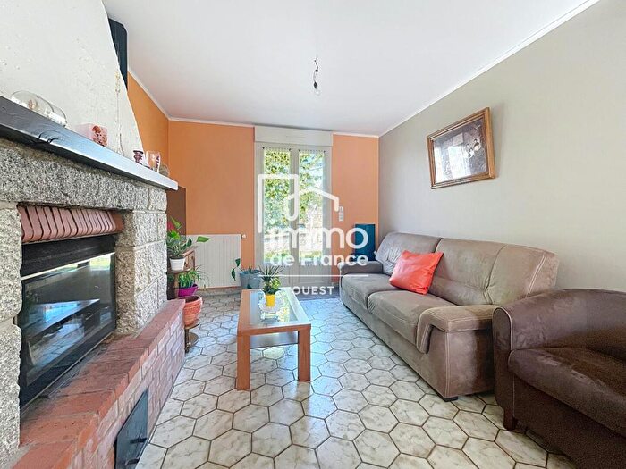Maison à vendre - Sainte-Gemmes-le-Robert - 8 pièces - 4 chambres
