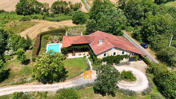 Maison à vendre - Castelnau-Magnoac - 10 pièces - 5 chambres