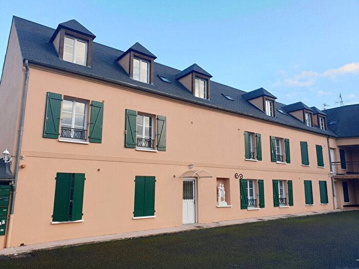 La Chapelle-en-Serval : Appartement 3 pièces à louer