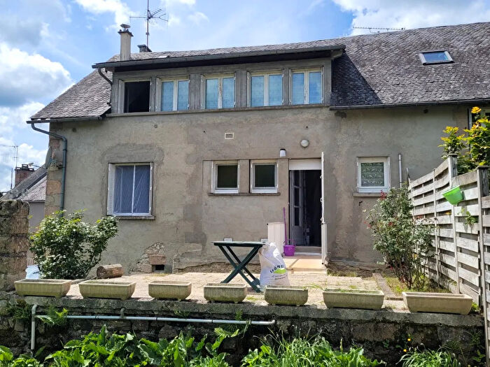 Maison 7 pièces à vendre à Rosiers-d'Égletons