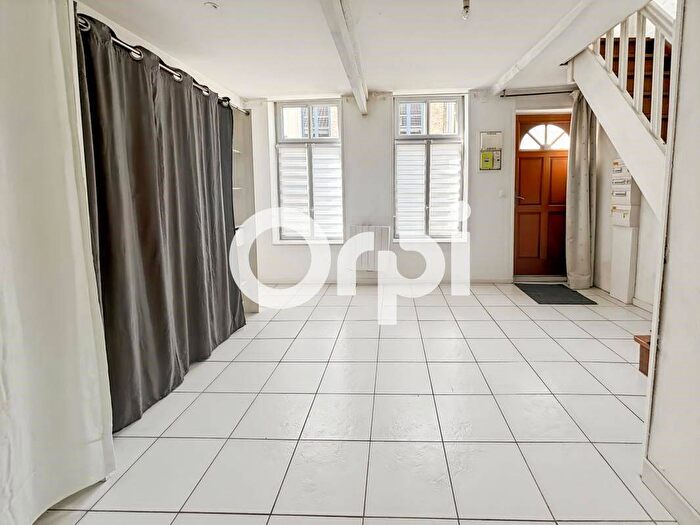 Bergues - Maison 2 pièces à louer