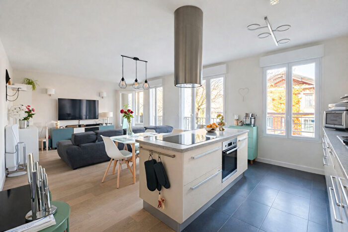 Appartement à vendre - Suresnes, Liberté - 3 pièces - 2 chambres