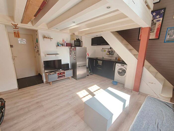 Appartement à louer - Berriat-Ampere, Grenoble - 2 pièces - 1 chambre