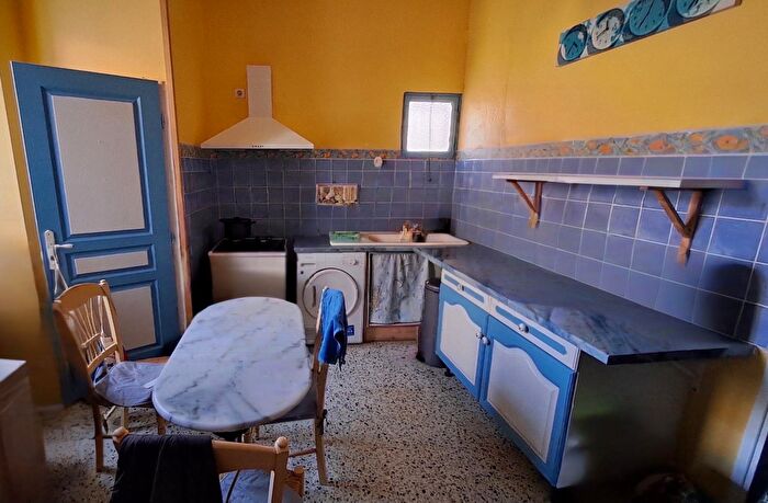 Maison à vendre - Coursan - 3 pièces - 2 chambres