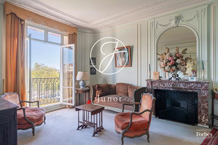 Paris 7ème, Champ de Mars : Appartement 5 pièces à vendre