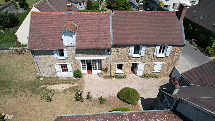 Magny-les-Hameaux : Maison 10 pièces à vendre