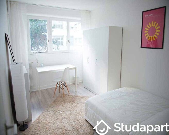 Appartement à louer - Alleray Procession, Paris ème arrondissement - 1 pièce - 1 chambre