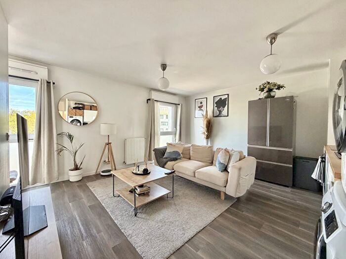 Châtenay-Malabry, Butte Rouge : Appartement 2 pièces à vendre