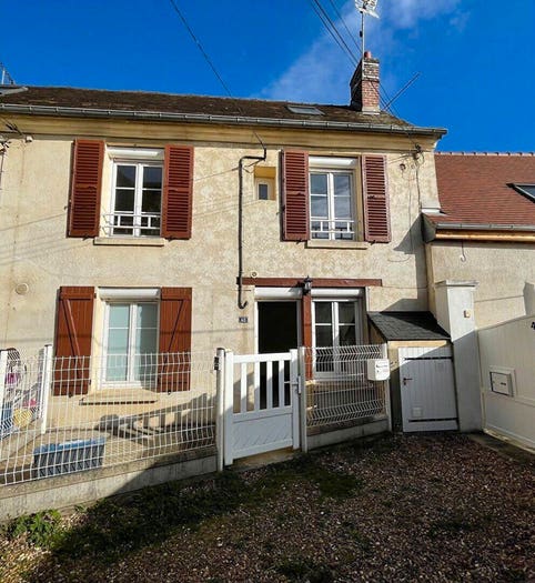 Centre Ville, Méru : Maison 4 pièces à louer