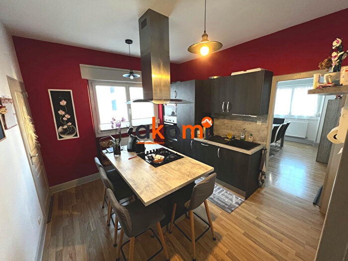 Maison à vendre - Saint-Dié-des-Vosges - 6 pièces - 4 chambres