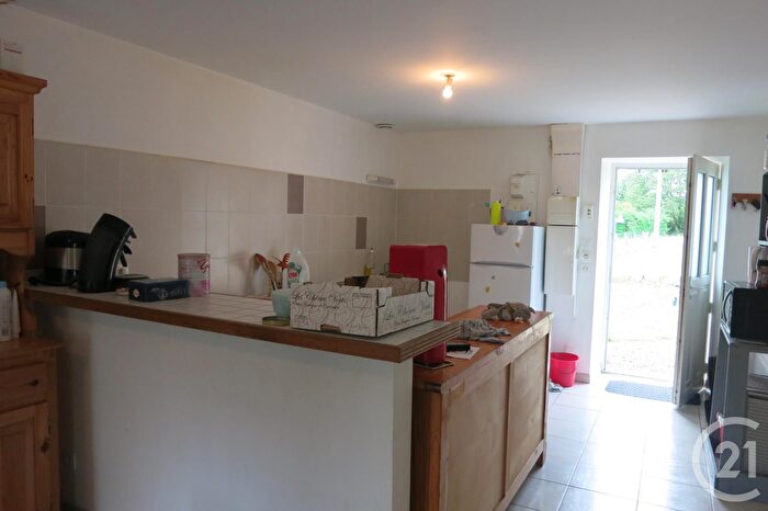 Maison à louer - Montvicq - 4 pièces - 3 chambres