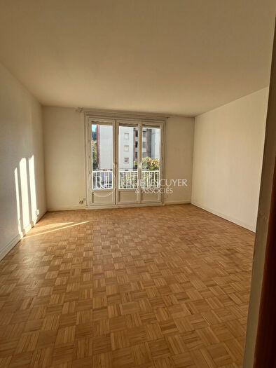 Appartement 3 pièces à louer - Bourgoin-Jallieu, Champaret, Boussieu
